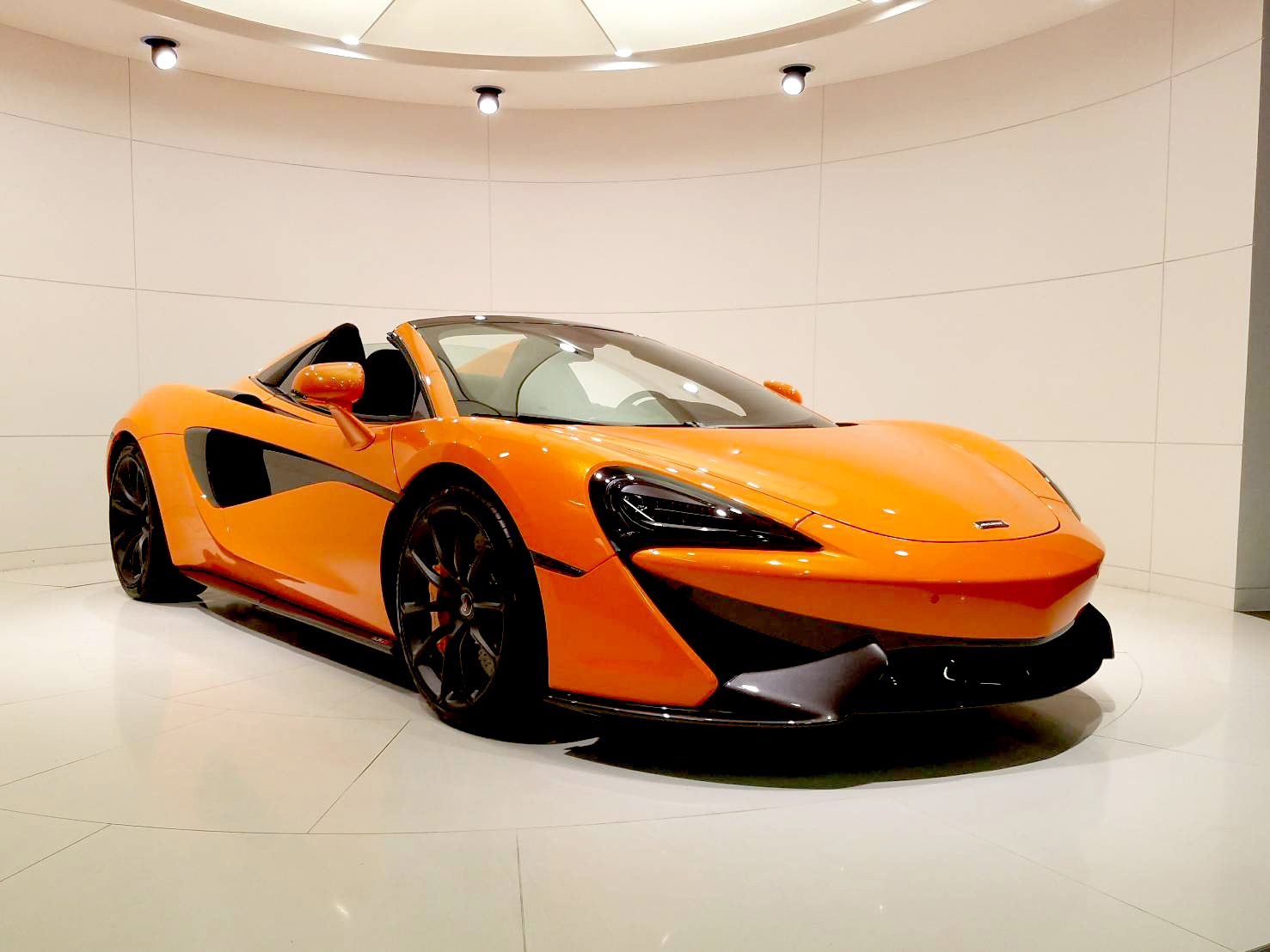 マクラーレン購入を検討する