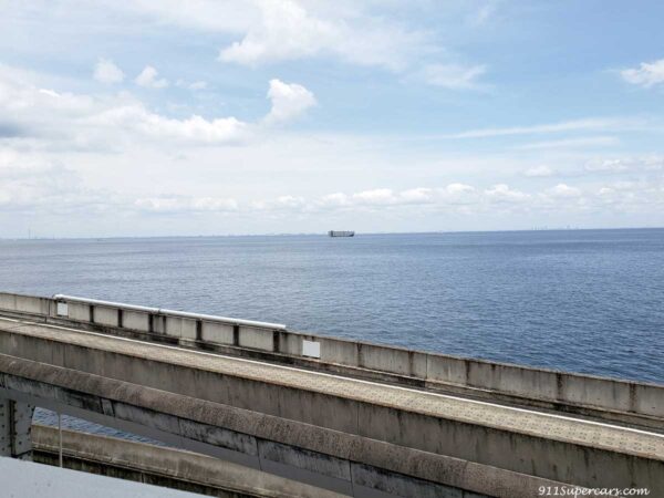 BMW購入記：M3が載った船追跡(千葉港)