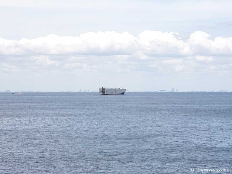 BMW購入記：M3が載った船追跡(千葉港)