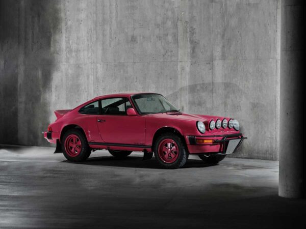 ポルシェエクスペリエンスセンターアトランタに展示されているPTSカラーのポルシェたち