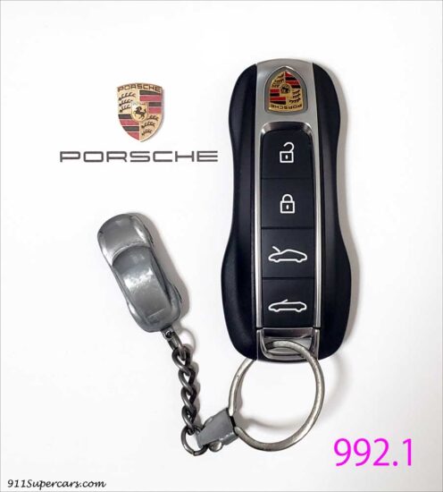 ポルシェ911のカブリオレ、アメリカではキー操作でのルーフ開閉は出来ない