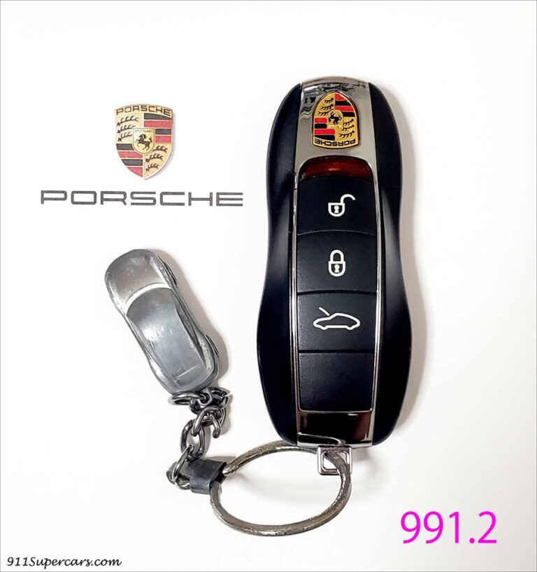 ポルシェ911のカブリオレ、アメリカではキー操作でのルーフ開閉は出来ない