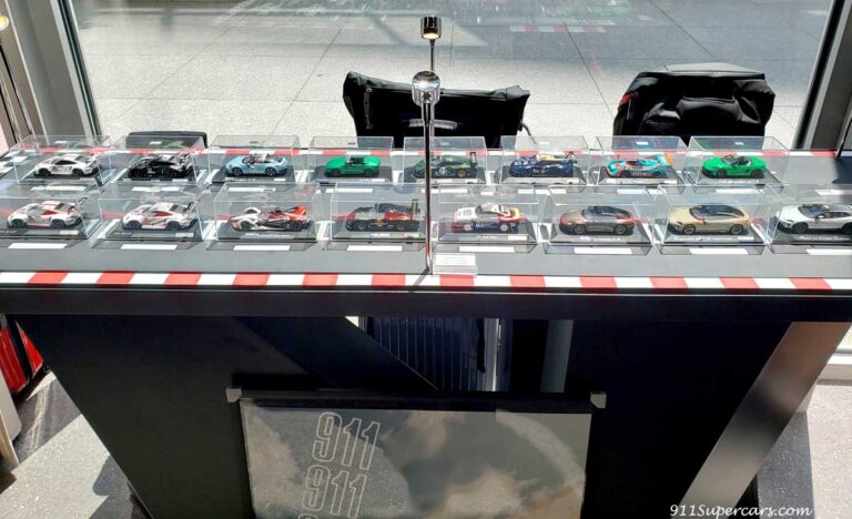 ポルシェスタジオ銀座のCars & Coffeeへ