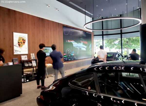 ポルシェスタジオ銀座のCars & Coffeeへ