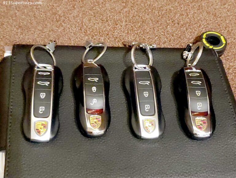 ポルシェのキー比較：991と992と718