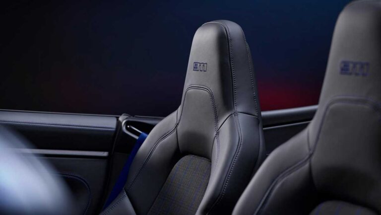 992.2 新型ポルシェ911カレラTがクーペとカブリオレで登場