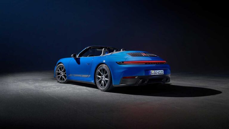 992.2 新型ポルシェ911カレラTがクーペとカブリオレで登場