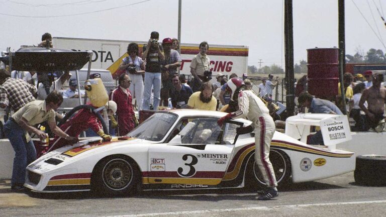 ANDIALの50周年を祝う911 GT3の特別カラーリングパッケージ