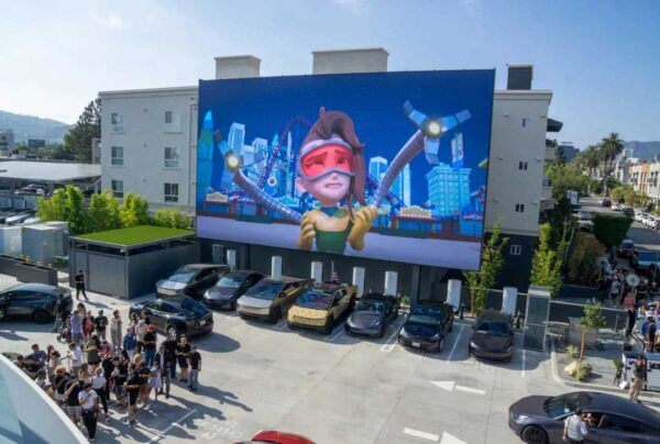 テスラダイナーがアメリカでオープン